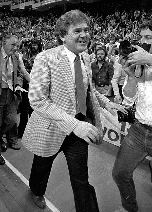 Iowa native, Hall of Fame coach Bill Fitch dies at 89 | News, Sports ...